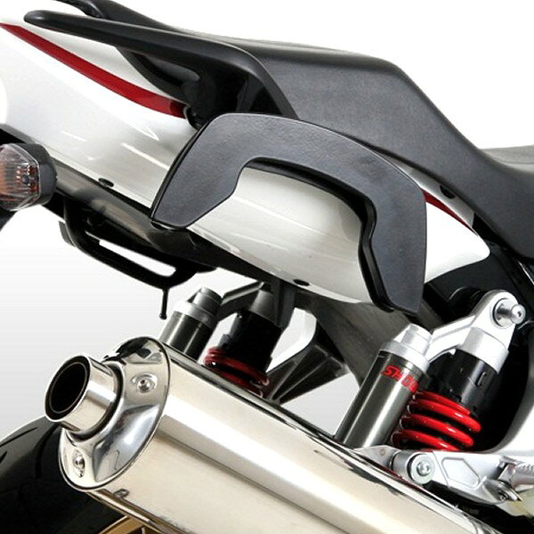 03年-09年 ホンダ CB1300SF03年-09年 ホンダ CB1300SB素材：スチール/アルミニウム耐荷重：5kg（Orbitサイドケース使用時は片側3kg）※取り付けには多少の加工が必要な場合がございますソフトサイドバックをを使用...