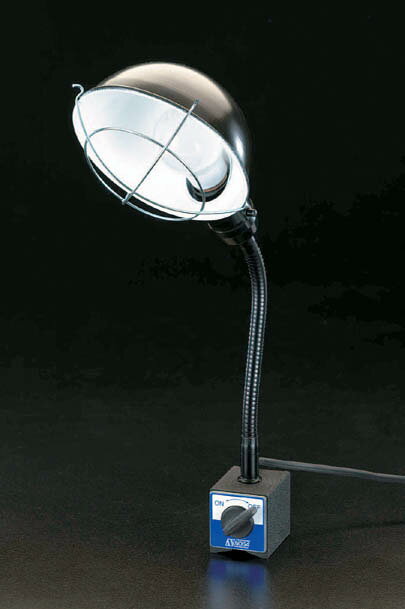 ●電源…AC100V●電球…60W白熱灯(上限100W)●明るさ…810ルーメン●口金…E26●高さ…473mm●重量…1.5kg●吸着力…80kgf●コード長…1.6m●替球…EA758XE-60A電球は別売です。フレキシブルチューブで照...