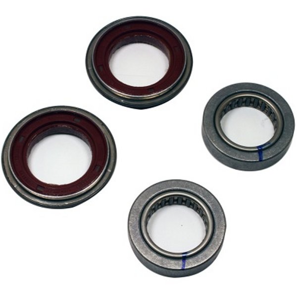 Ford Racing 2015-2018 Mustang Super 8.8in IRS Axle Bearing & Seal Kitメーカー：Ford Racingメーカー品番：M-4413-B・掲載画像は、カタログより抜粋した参考画...
