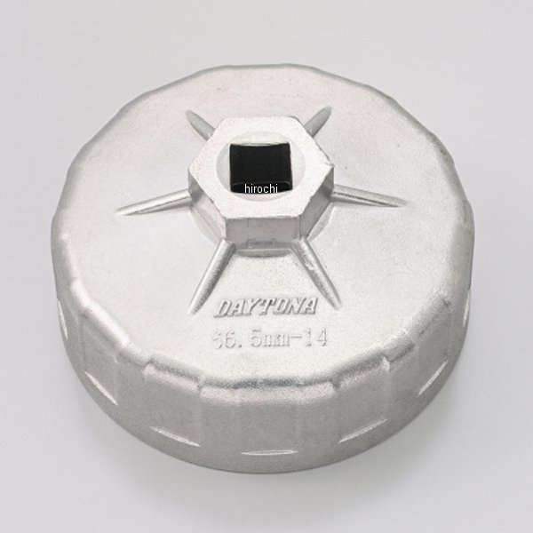 デイトナ オイルフィルターレンチ スズキ用 14面 66.5mm取り外しだけでなく取り付け作業にも使用でき、作業効率を大幅に向上させるオイルフィルターレンチ。アルミダイキャスト製で軽量ながら高い剛性を備え、プレス製品では得られないしっかりと...