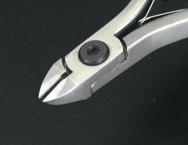 全長：120mm刃硬度：HRC63から65切断刃：セミフラッシュ切断能力(銅線)：0.2から1.2mmオーバル000012003086