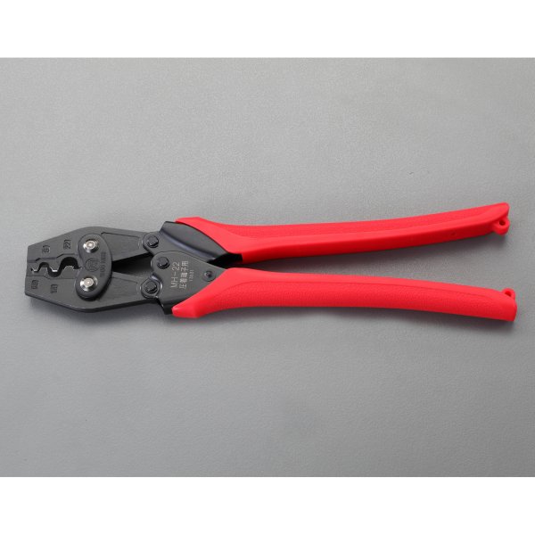 対応端子：裸圧着端子、スリーブ用圧着範囲(mm2)：5.5、8、14、22全長：330mmハンドル材質：スチール刃材質：特殊鋼重量：680gJIS適合品JISマーク付なので、官公庁指定工事に使用可能000012255934　