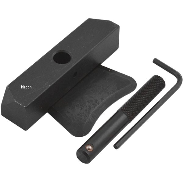 本体サイズ：70X16mm刃サイズ：47(W)X28(D)X1.6(H)mm重量：155gシールパッキンで止めてあるオイルパンを外す際のカッターです。オイルパンのボルトを外した後、カッターの刃を本体とオイルパンの隙間にあてハンマーなどで叩い...