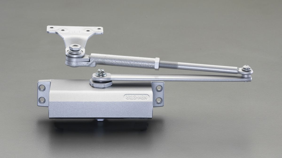 ●材質:アルミダイカスト●取付位置:左右兼用●カラー:シルバー●適用ドアサイズ:800×1800mm●適用ドア重量:30kg以下●ストップ機能の有無:ストップ無●付属品:取付ねじパラレル型(内付け外開き)防火区域などに00001225814...