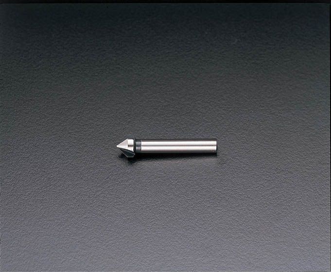 ●材質…HSS(ハイス) ●先端角度…90°●溝数…3●最大径…8.3mm ●全長…50.5mm●シャンク径…6mm●用途…穴あけ後の面取り、皿ビスの面取り用に。000012036742　