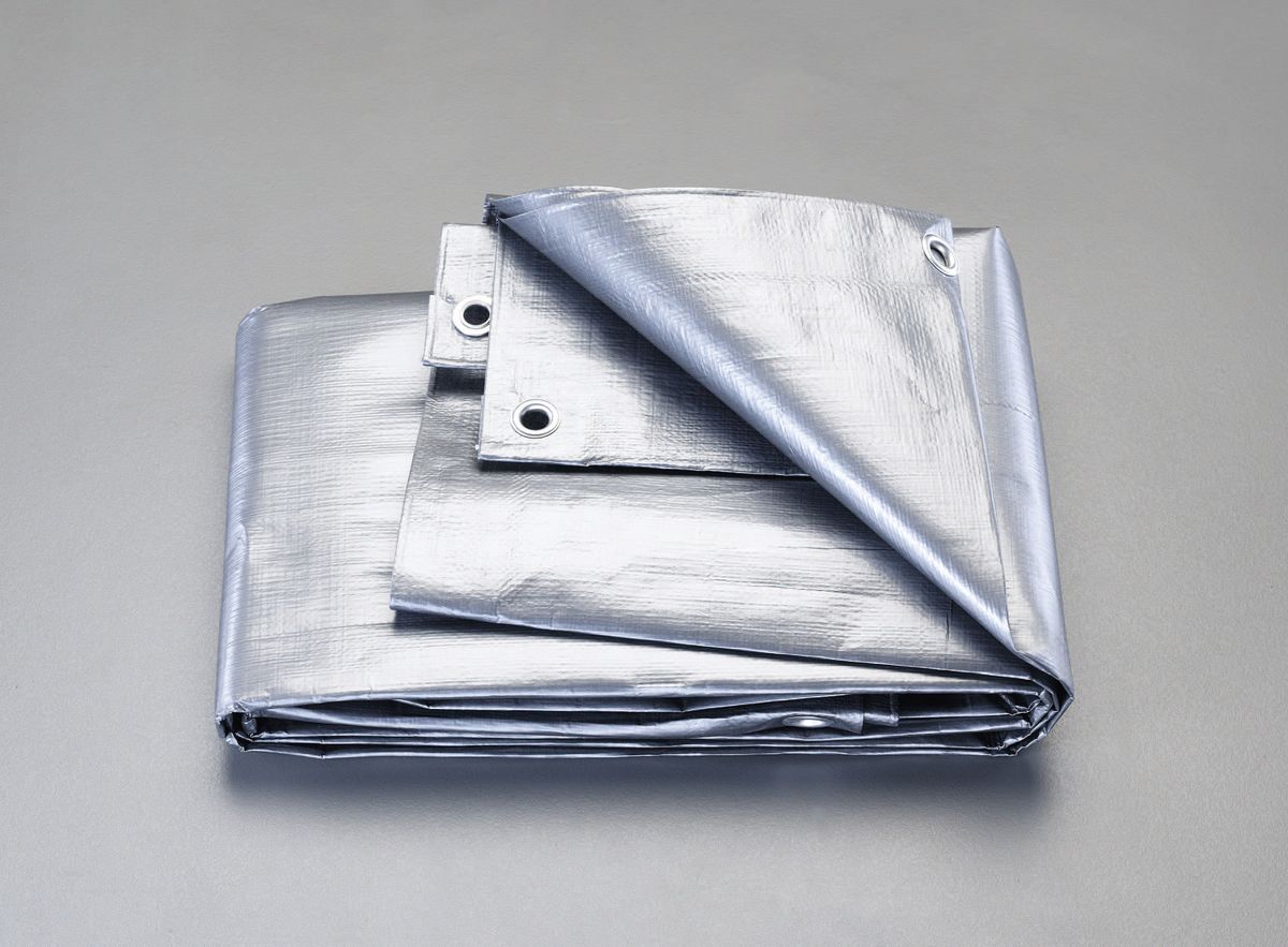 ●材質:ポリエチレン●ハトメ間隔:90cm●サイズ:7.0×7.1m●入数:1枚ハトメ32個付(アルミ製)UVダブルコーティングで紫外線をカットし、従来シート(メーカー比)と比較して耐久性や耐候性に優れています。000012229808楽天...