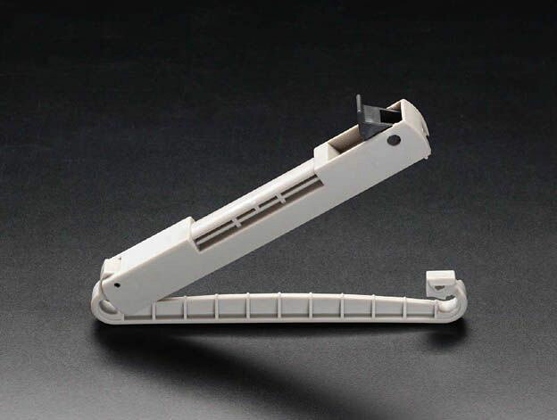 ●材質…ホルダー：ポリプロピレン、糸：ポリエステル、レーヨン●サイズ…ホルダー：240×28×43(H)mm(突起部分を除く)、モップ：240×240mm●適合ハンドル…EA928AB-140A〜-180Cモップとホルダーは別売です0000...