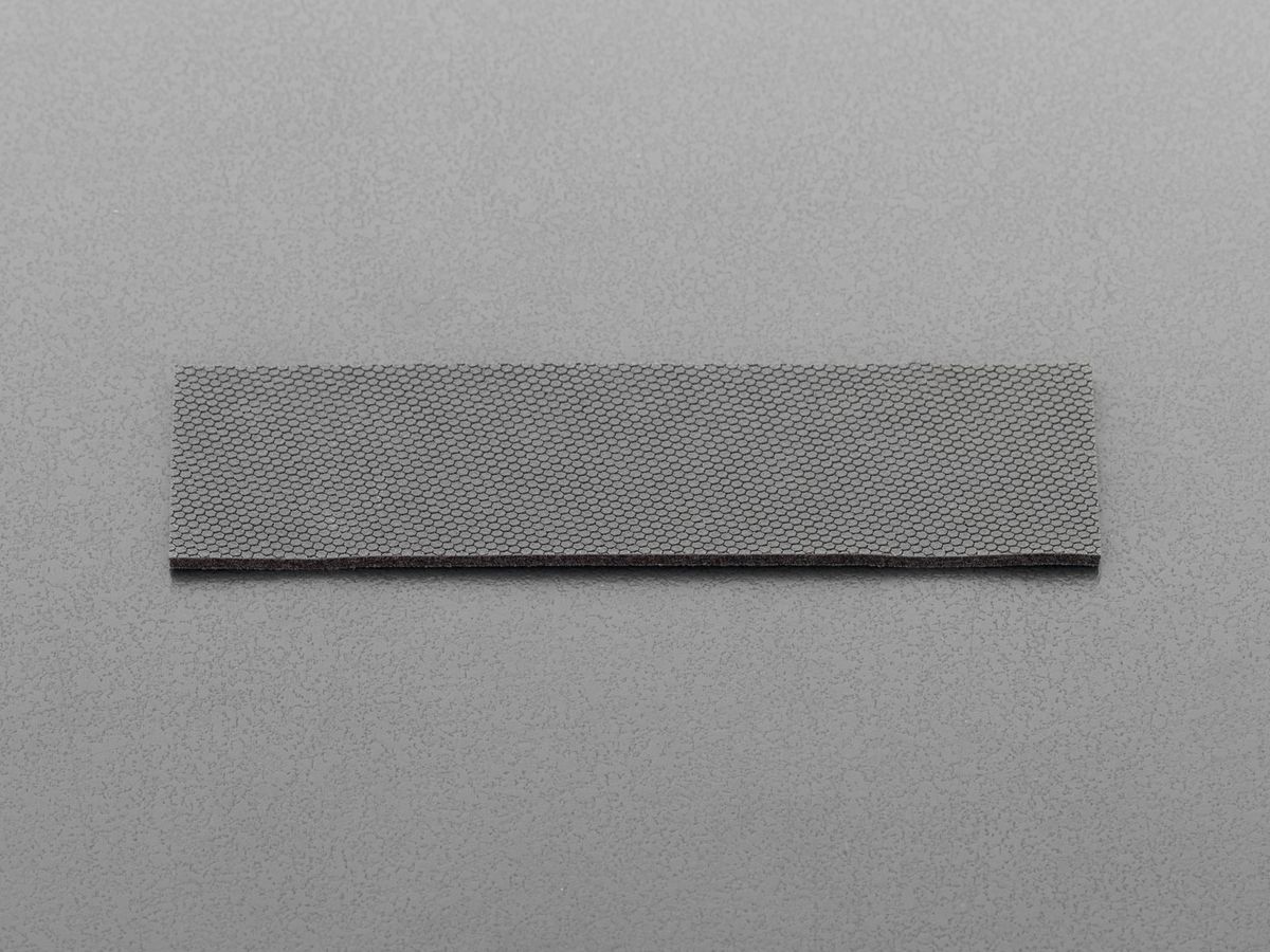 ●材質…ウレタンレザー+高品質マイクロアルミナ●サイズ…120×40×1mm●用途…蛇口まわり用水アカ、石鹸カス汚れ落とし用メッキ製品にも優れた研磨力を発揮する高品質アルミナが、白っぽい汚れや黒ずみを除去します。ウレタンレザー製のシートタイ...