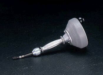 ケーブルサイズ：φ8mmX7.5m清掃可能パイプ径：19から75mm本体重量：3.6kg本体ドロップヘッドオーガー付000012010346　