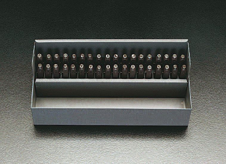 【セット内容】36本組材質：スチール文字サイズ：4.0mm四角軸：9.5mm全長：70mm重量：2250g付属品：スチールケース英字(AからZ)数字(0から8)※数字の6と9は共用です。000012003738楽天 JP店　
