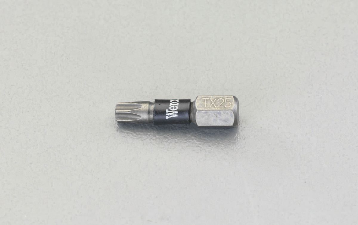 ●六角シャンク…1/4"●サイズ…T30●全長…25mm●重量…5gIMPAKTORシリーズトルクスビットインパクトドライバーにも使用可能なビットです。インパクトドライバーでのご使用の際は別売のビットホルダー(EA611M-2)を併用してお...