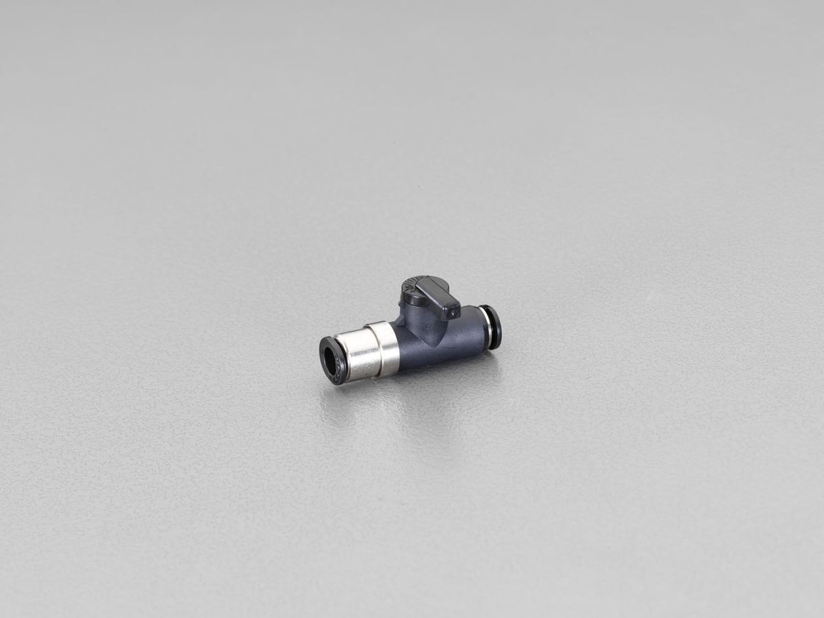 ●材質:本体樹脂部:PBT、金属部:黄銅（無電解ニッケルメッキ）●使用圧力範囲:0-0.7MPa●使用温度範囲:0-60°C（凍結なきこと）●使用流体:空気●チューブ外径:6mm●備考:レバーに目盛り付。簡単な流量調整が可能00001224...