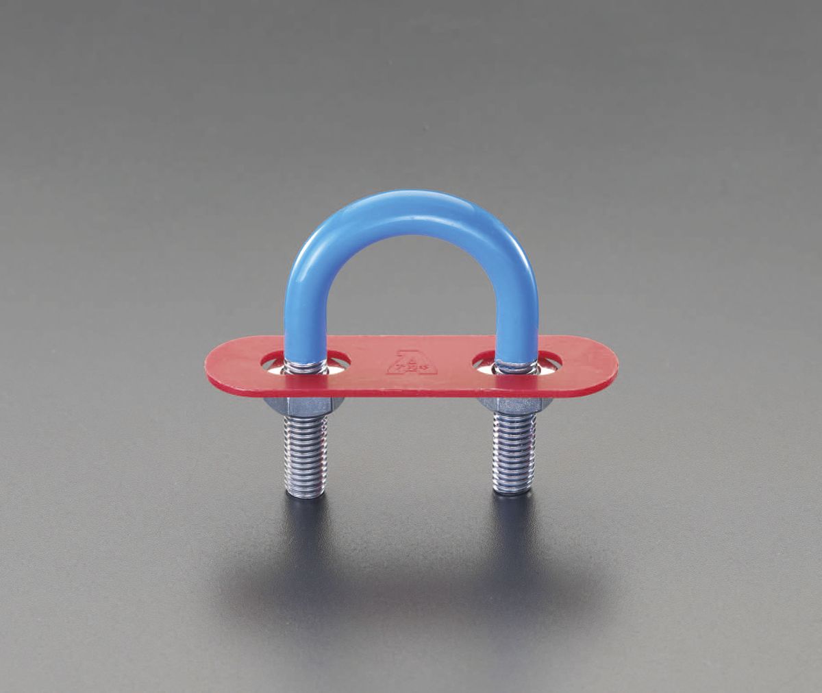 ●材質:スチール●径称:50A●適合管外径:48.60mm●ねじ径:M10●耐熱常温:100°C●赤色のプレート部分材質:ポリプロピレンステンレス薄肉管（SUモルコ菅）用電気絶縁性、衝撃性に優れたナイロン粉体塗装電気亜鉛メッキ仕上00001...