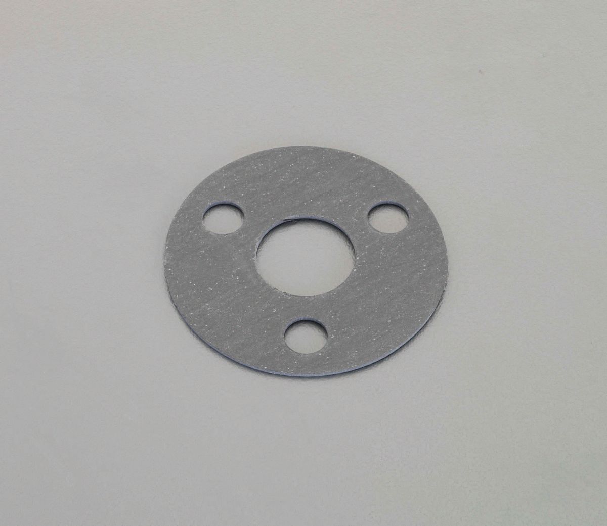 ●材質:炭素繊維●厚み:1.5mm●使用温度:0-100°C●ねじサイズ（PT）:1"●ボルト穴数:4000012096821　