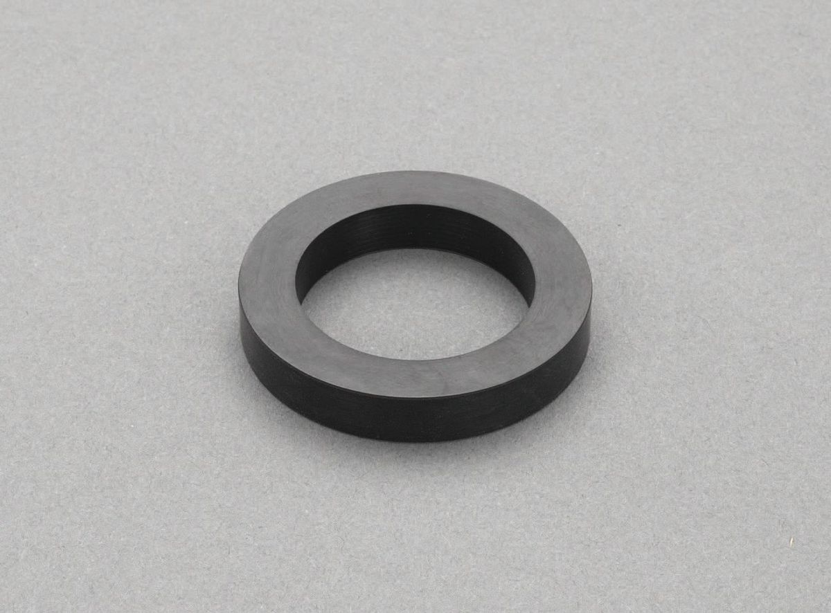 ●材質:EPDM●呼び径:32（1・1/4"）●使用温度:-30°C-+110°CEA462BA-4-BV-30用耐薬品性や高温での使用に優れたガスケットです。出荷時、識別のため、外側面に黄色の点があります。000012237046　