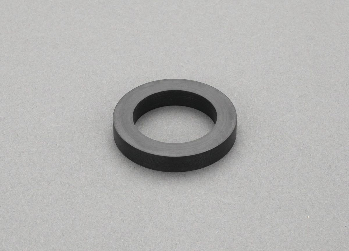 ●材質:NBR●呼び径:65（2・1/2"）●使用温度:-30°C-+70°CEA462BA-4-BV-30用水や油脂類などに使用します。000012237061　