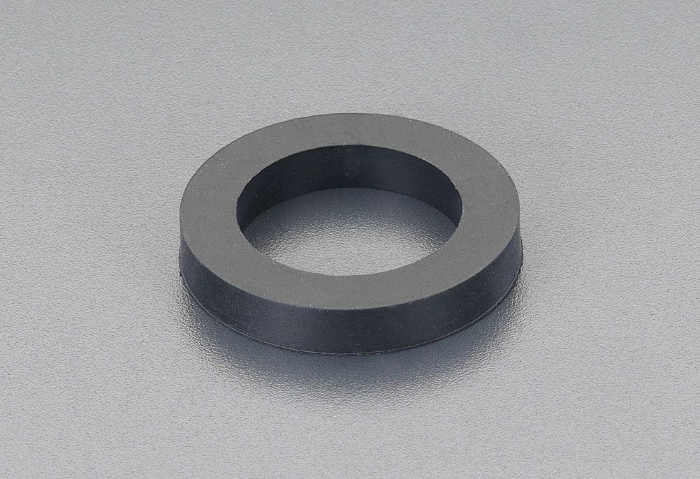 ●適合サイズ:150（1・1/2"）●内径×外径×厚み:41×55×6.5mm●材質:ニトリルゴム（NBR）●使用温度範囲:-20-100°C●カラー:ブラックホースカップリングのメスめじ用000012237100　