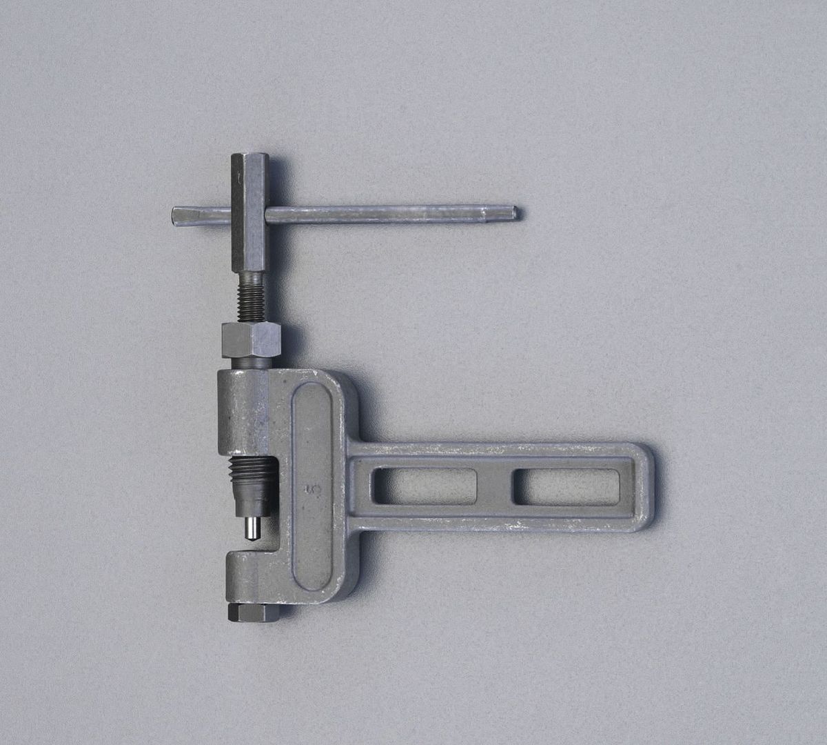 材質：スチール適用チェーン：3/4"番手：#60全長：139mmローラーチェーンのピンを迅速、簡単に抜くことができます。000012208452　