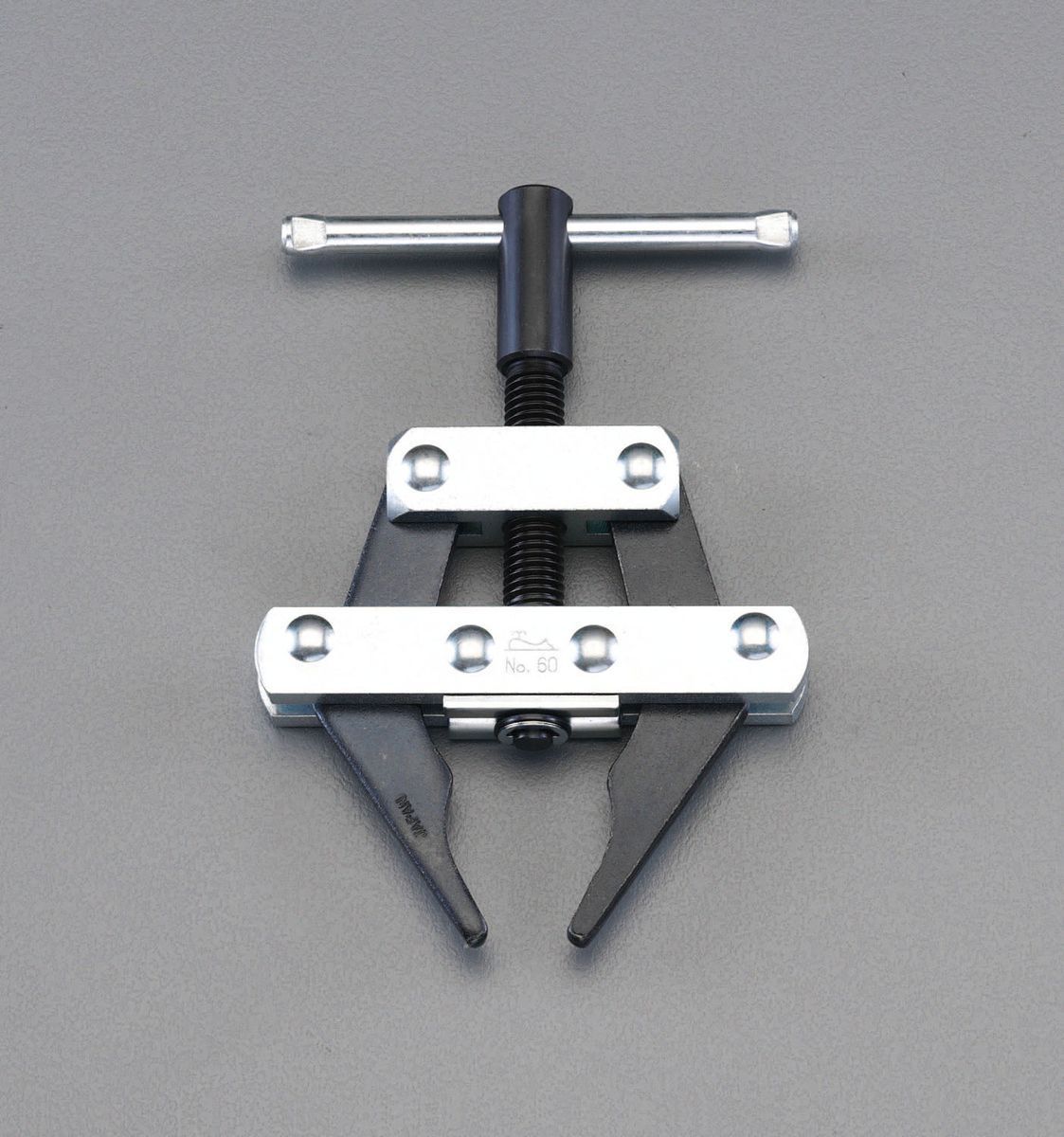 材質：スチール最大高：250mm適用チェーン：#80から#240開口幅：23から135mmチェーンを接続する時に使用するプーラーです。000012208456　