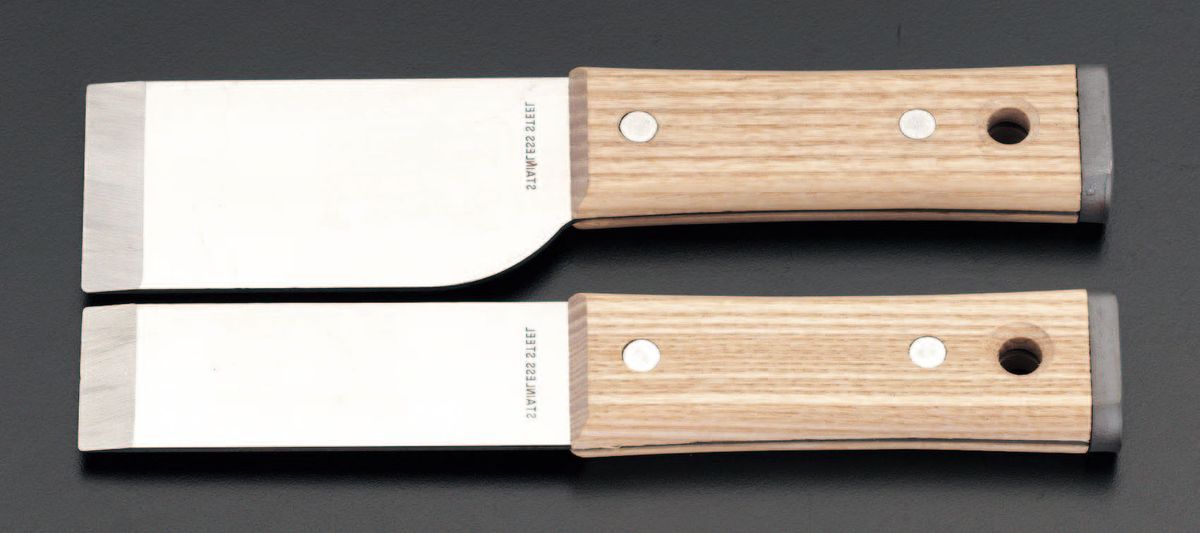 【セット内容】2本組セット刃幅：30mm、45mm各1本全長：187mm刃長：87mm刃厚：1.9mm腰の硬さ：硬総重量：243g材質：刃：ステンレス、ハンドル：木ハンマーヘッド付000012046086　