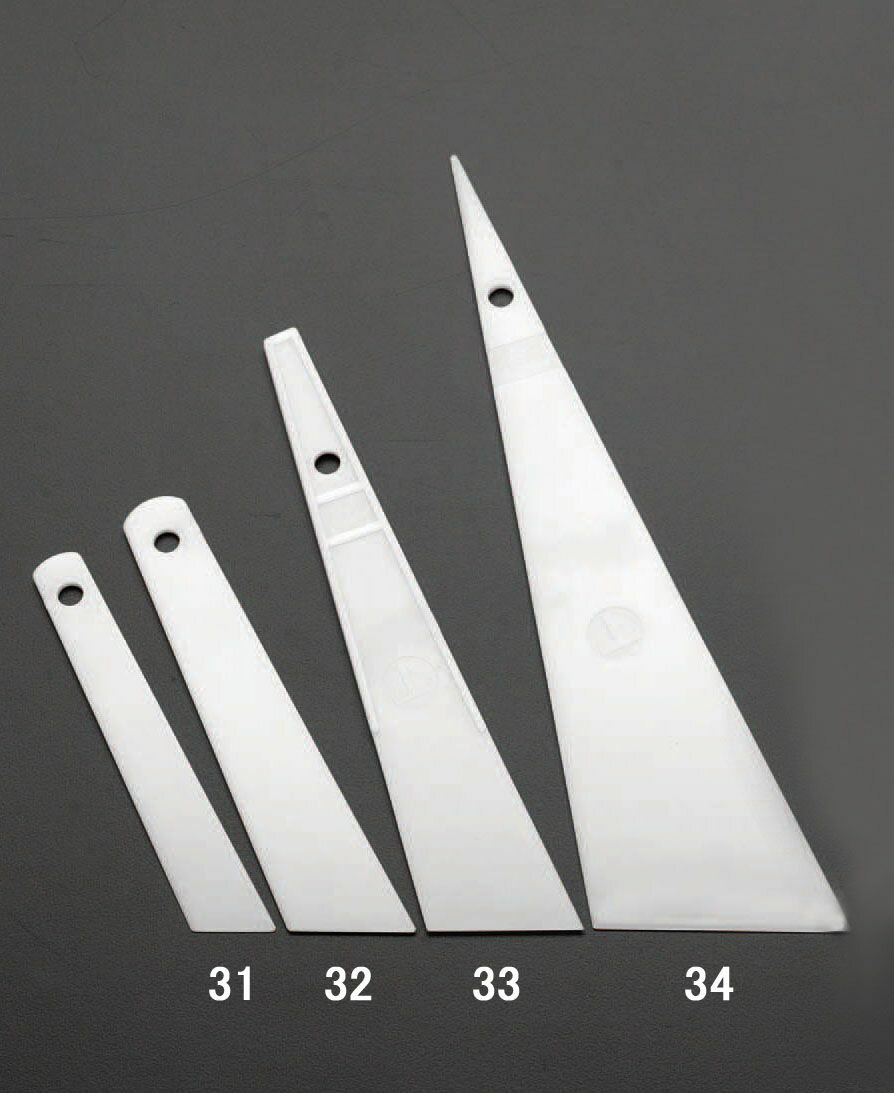 材質：プラスチック（ポリアセタール）用途：建築、工業用の下地に最適全長：220mm刃幅：66mm刃厚：0.7mm(±0.1mm)耐水性に優れたプラスチック製パテベラです。000012086362楽天 JP店　