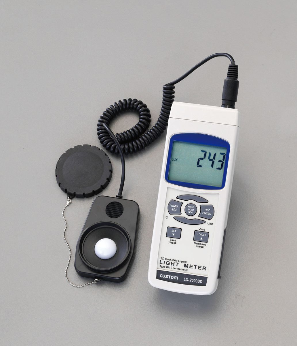 ●測定項目…照度、温度●温度…-50.0〜130.0℃(温度センサー別売)●機能…K・J熱電対温度測定、データホールド、最大・最小値表示、バックライト、オートパワーオフ、SDカードデータ記録、データロガー●表示…5桁 液晶表示、グリーンバッ...