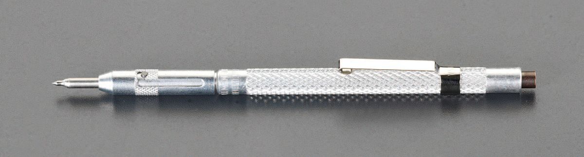 全長：134mm刃先材質：タングステンカーバイト用途：金属、ガラス、プラスチックに使用マグネット付刃先が収納できます。000012088024楽天 JP店　