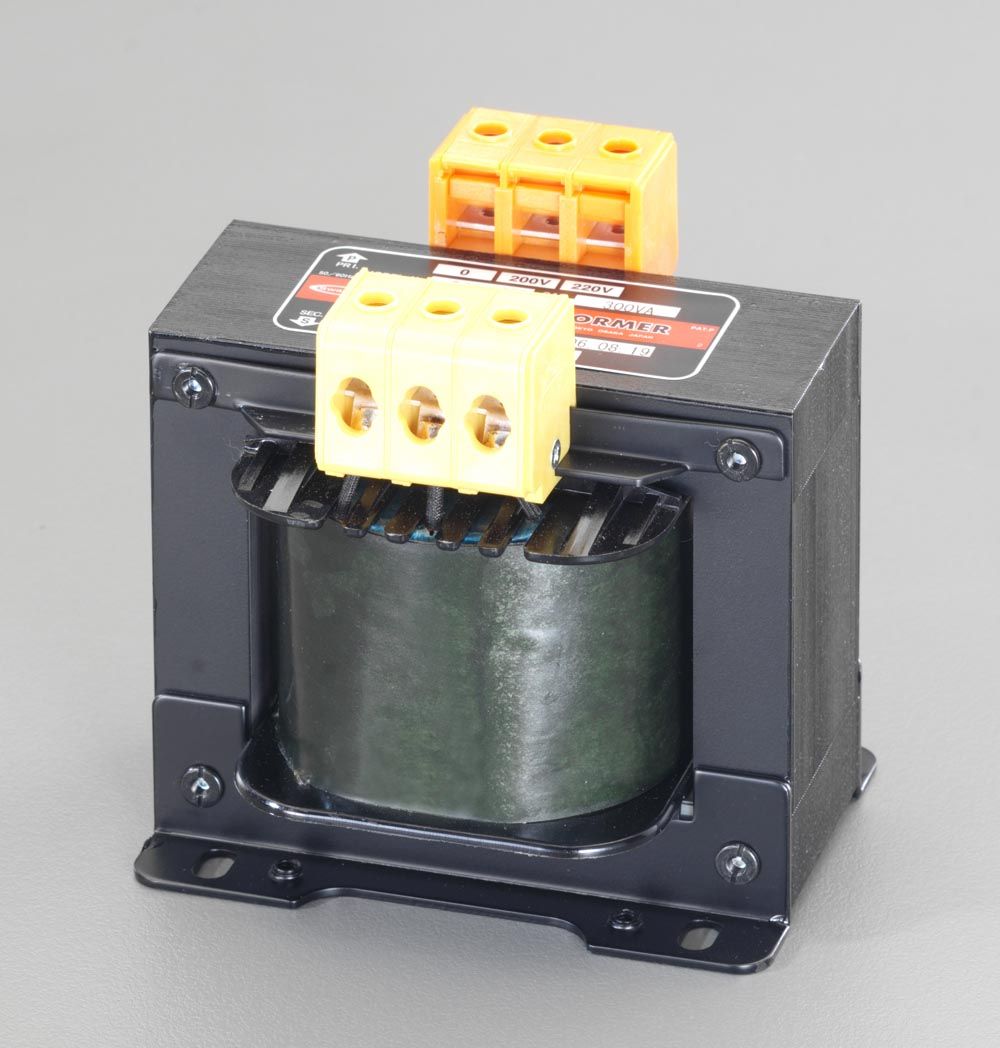 ●一次電圧:200V、220V●二次電圧:100V、110V●容量:50VA●端子ねじ:4M●重量:1.5kg単相複巻000012049620楽天 JP店　