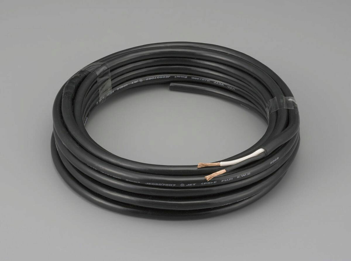 ●定格容量:15A 600V(0.75mm2×2心)●長さ:30m鉱山、工業、農業、その他600V以下の移動用電気機器、または配線用に使用され、特に耐油性、耐候性、耐燃性を要するところに使用されます。000012216789楽天 JP店　