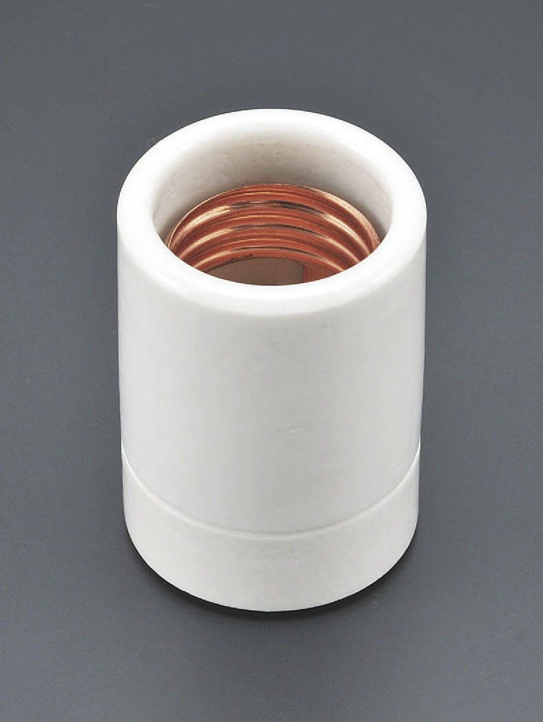 ●定格容量:6A・300V●受金:E26●サイズ:φ38×52mm●取付ピッチ:26mm磁器製本体と蓋部に分かれている2段式モーガルソケットです。000012230769　