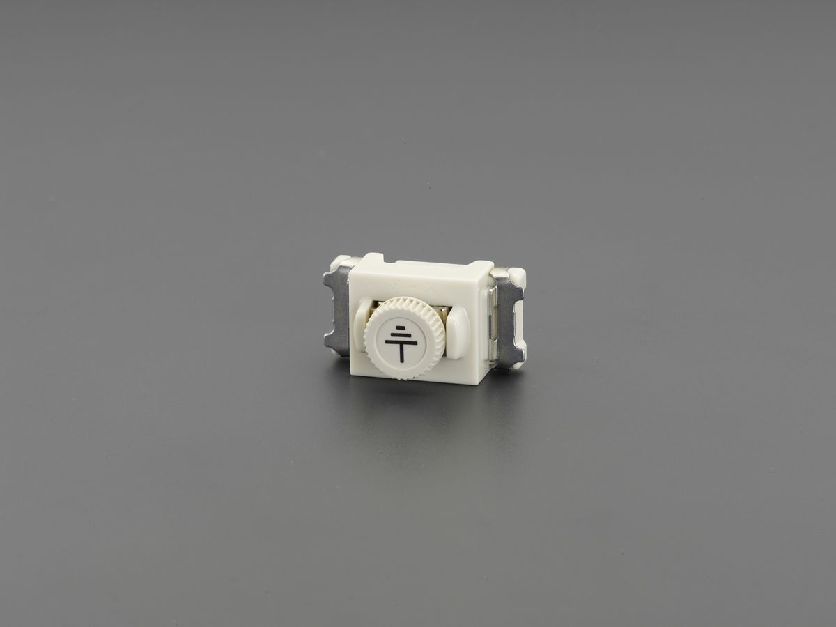 ●サイズ:44.4(W)×29.5(D)×22.7(H)mm●適用電線:接地端子配線:600Vビニル絶縁電線(IV)φ1.6mm、φ2mm、Cu単線1.25mm2、2mm2600Vビニルシースケーブル(VVF)φ1.6mm、φ2mm2、Cu...