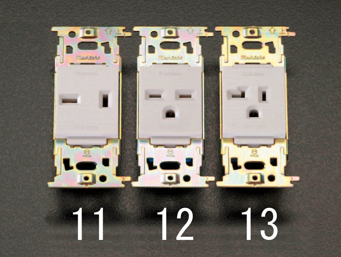 ●定格容量:20A250V●サイズ:46×112mm連結式ねじなし端子構造RoHS対応品000012038587　