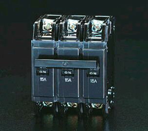 ●定格電流:30A●定格遮断容量:5kA(220V AC)、2.5kA(460V AC)●定格絶縁電圧:AC500/DC125V●サイズ:75×95×77.5mm●定格電流:30A●型式:BH-K3P三菱電機3極000012008619楽天...