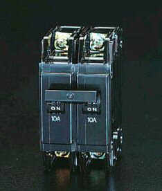 ●定格電流:50A●定格遮断容量:5kA(110/220V AC)2.5kA(460V AC)●定格絶縁電圧:AC500/DC125V●サイズ:50×95×77.5mm●定格電流:50A●型式:BH-K2P三菱電機2極000012008629　