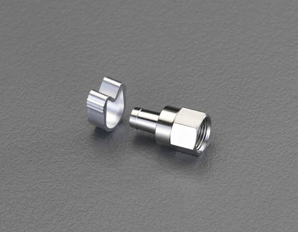 ●仕様:5Cケーブル用●入数:2個価格F型接栓(ネジ切り端子)接続用接栓。同軸ケーブルの太さ(3C、4C、5C)に合わせてお選び下さい。加工(締め付け)が簡単・確実なアルミリング付属000012217085　