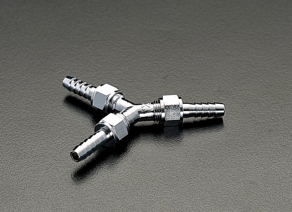 ●使用圧力:3.45MPa(35kgf//cm2)以下●材質:真鍮(クロムメッキ)●タケノコ径:8mm000012006990　