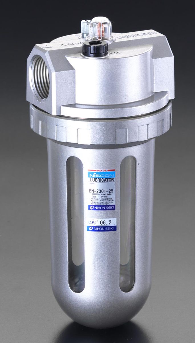 全高：235mm面間：100mm使用圧力：1.0MPa以下耐圧力：1.5MPa周囲温度：5-60°C貯油量：400ml使用油：タービン油1種ISO・VG#32相当重量：1.3kg取付ねじ：Rc(PT)3/4"000012072330
