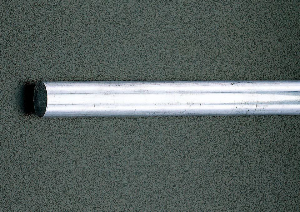 ●全長:300mm●径:6mm●JIS規格:H4040 A2017BD強度が高く切削加工に適しています。000012096650　