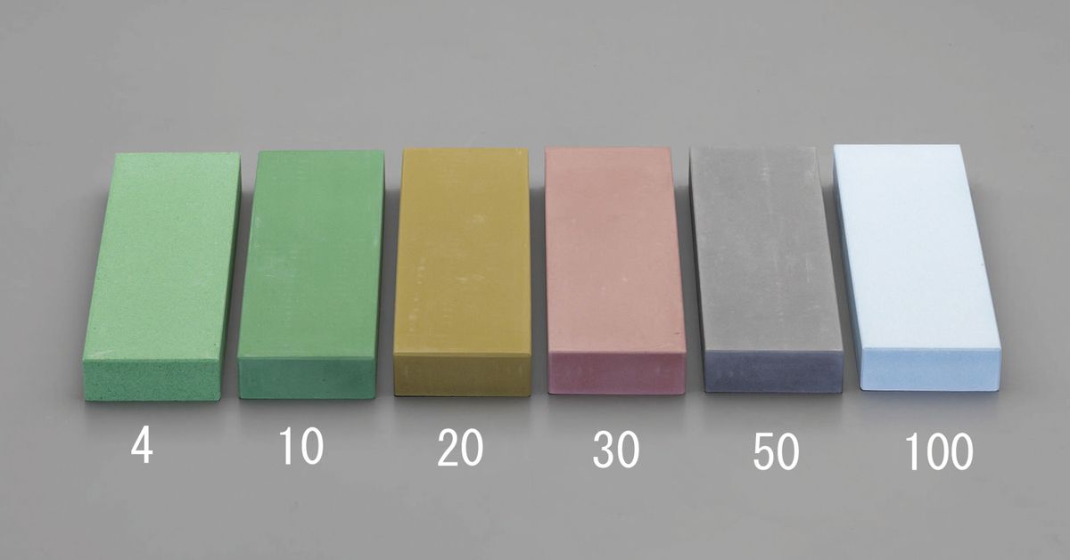 ●粒度:＃1000●用途:中研ぎ●サイズ:210×70×25mm●重量:950g●材質:セラミック砥石台は、EA522GCをお使いください。全てのタイプ、素材の包丁に適応可能(セラミック以外)鋭い切れ味を、素早く取り戻すことができます。00...