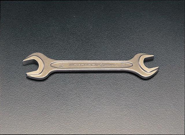 ●材質…クロムモリブデン鋼●サイズ(mm)…24×30●全長…270mm適切な力がかかる様、ボルト・ナットは口の奥で確実にくわえて下さい。ハンマー代わりに使用しないで下さい。ハンマー等で叩いて衝撃を加えないで下さい。000012086790...