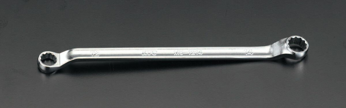 ●サイズ…S1×S2：13×15mm、D1：19.5mm、D2：23mm、T1：8.5mm、T2：10mm、L：236mm●重量…115g●材質…工具鋼12ポイント　45゜×6°タイプ立ち上がり角は狭い場所でも使いやすい45°×6°です。オ...