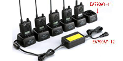 ●対応機種:EA790AK-5、-10A、-11A、-12、-13用ACアダプター一台のACアダプターに最大6台の連結充電スタンドが連結できます。ACアダプタータイプ000012200632　
