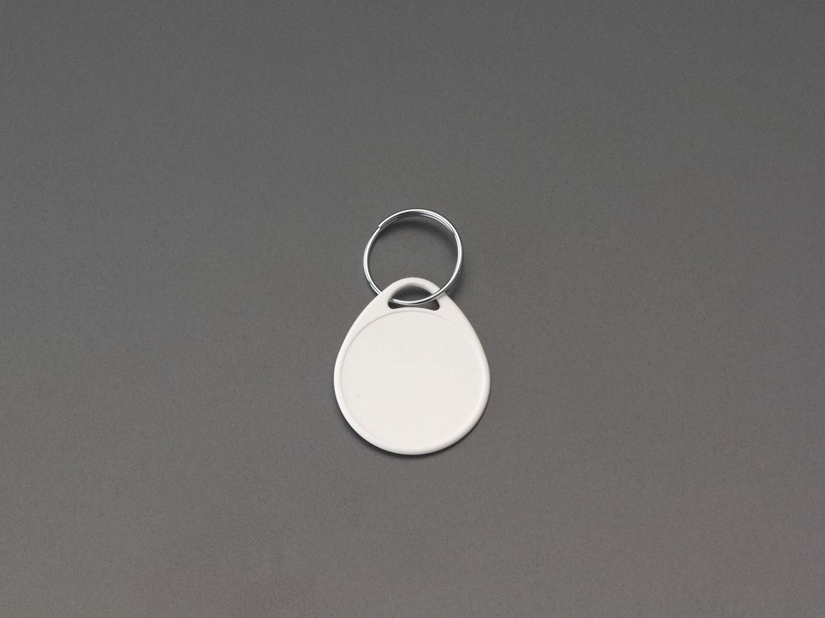 材質：プラスチック本体サイズ：32X38X1.5(厚み)mmリング内径：19mm入数：25個000012265962　