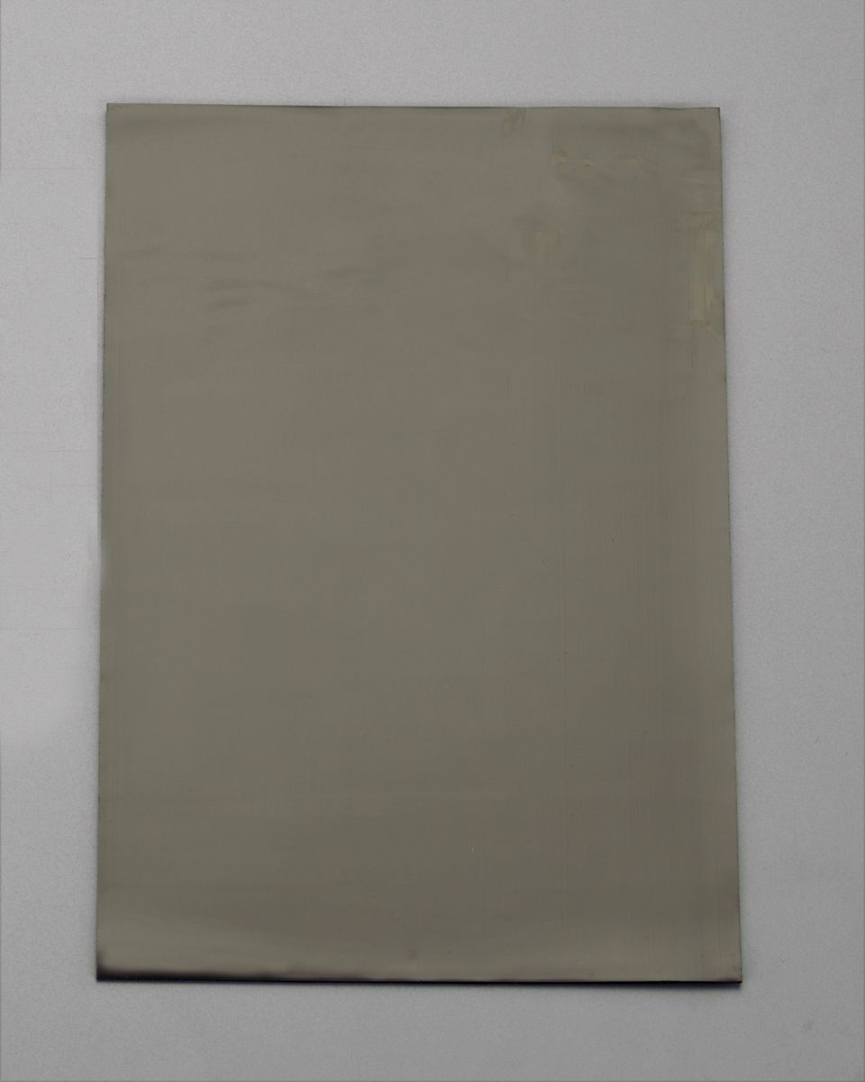 ●材質:スチレン系ポリマー●耐荷重:約40kg(100mm角1枚あたり)●サイズ:200×300×2mm●適応温度:-20-60°C●入数:1枚●用途:多用途タイプ塩ビ製品、クッションフロア、ジュータン、カーペット等には使用できません。震度...