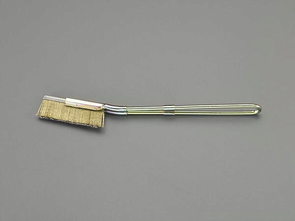 ブラシ材質：スチール(真鍮コーティング)入数：1本ブラシサイズ：3×65mm毛丈：19mm線径：0.175mm全長：210mm行：1行先端を捻っており、耐久性に優れています。EA109GF-1楽天 JP店　