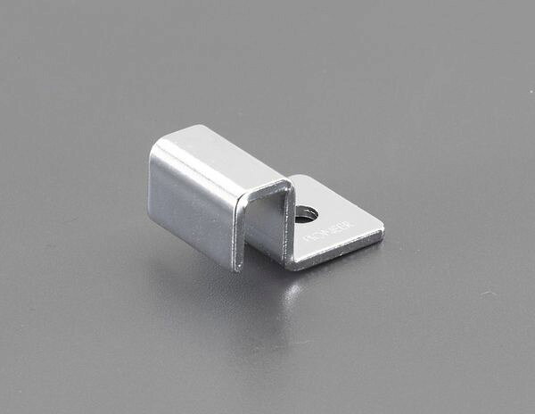 材質：スチール(クロムメッキ)取付穴径：φ5mmサイズ：20×29×16(H)mm取付ねじは付属しておりません。EA661CX-52楽天 JP店　