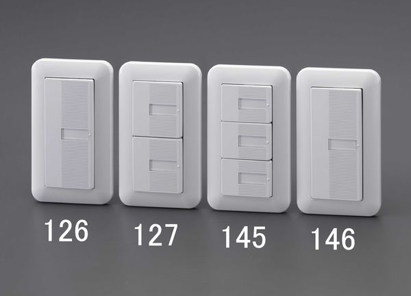 製造元：パナソニック定格容量：15A・300Vサイズ：70(W)×32.7(D)×120(H)mmスイッチ：3個仕様：片切EA940CF-145楽天 JP店