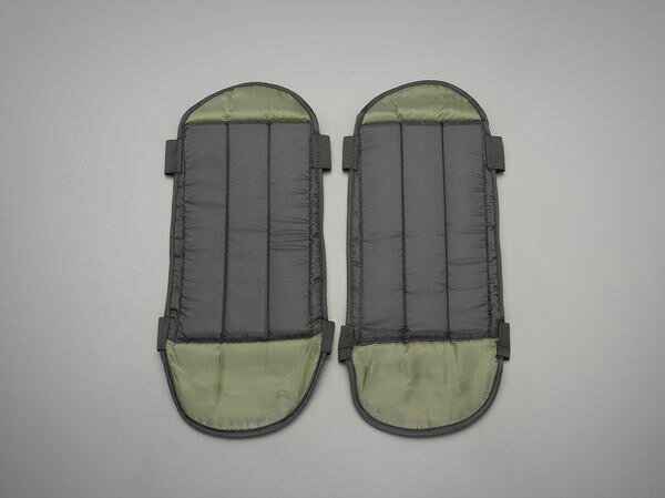 サイズ：150×480mm入数：1組フリーサイズすね・ひざの保護に草刈り作業時の石等の飛来物防止にEA354-61楽天 JP店　