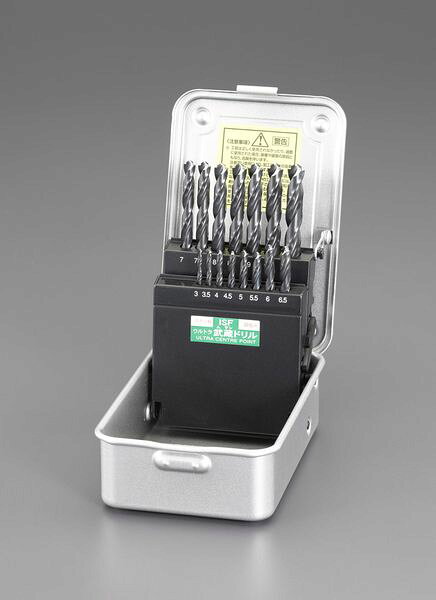 材質:HSS(ハイス)入数:15本サイズ(mm):3.0〜10.0(0.5mmとび)(ウルトラ武蔵)先端部に小径ドリルがあり、2段目に円周刃がエンドミル切削します。センタリングドリルとエンドミルを組合せた　2段切削で高能率化ができます。EA...
