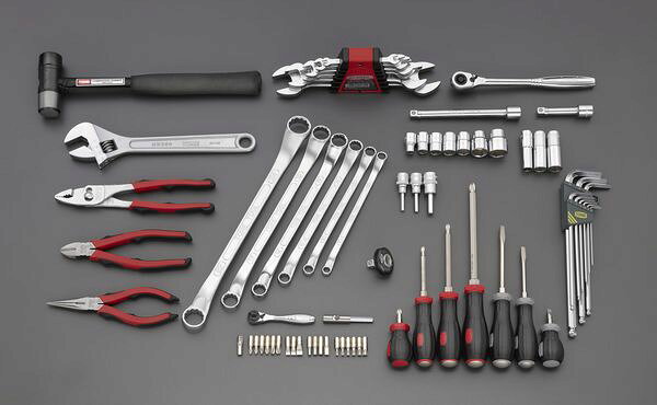 〈セット内容〉：73点セット(3/8”)ソケット(6角)：8・10・12・13・14・17・19mm(3/8”)ディープソケット(6角)：10・12・14mm(3/8”)ヘキサゴンソケット：5・6・8mm(3/8”)ラチェットハンドル(ホー...